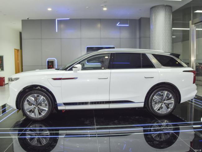 Best Car Deals 2022 Hongqi E-HS9 6seats 690km Qixiang Edition EV SUV New Cars Good Price for Sale