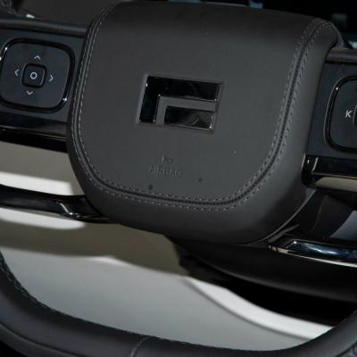 Cina 2024 AWD 6 posti/7 posti Hybrid Car Displacement 1000-1600CC Auto elettrica EV Ji Shi/Rox in vendita