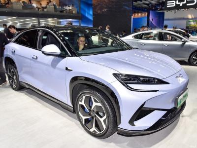 Cina 2024 Byd Sealion 07 EV 550 Awd Versione di navigazione intelligente Veicolo elettrico SUV AWD in vendita