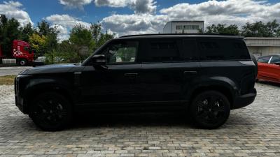 Cina Polar Stone 01 2023modello 6 posti Versione AWD con colore esterno nero in vendita