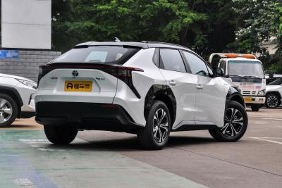 Cina Vendita 2023 Toyota Bz4X 2498 2WD Long Range PRO EV Auto elettrica con cambio manuale in vendita