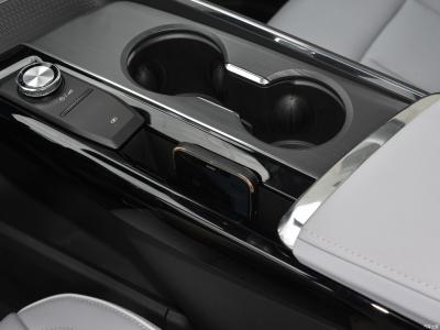 Cina Buick E5 Zhenxiang Standard 545km Cltc Pure Electric Car EV Veicolo 4892*1905*1684 in vendita