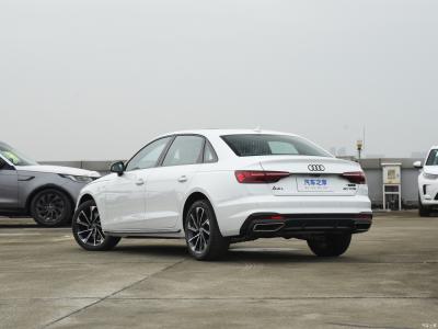 Cina 2023 Audi A4l 40tfsi Luxury Dynamic Version Automobile a benzina con 5 posti in vendita