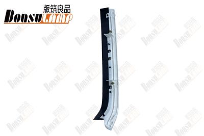 China Onderafdekkingspaneel voor koplampen (R)Wit 100P 4JB1 OEM 8-97867331-0 8978673310 Te koop
