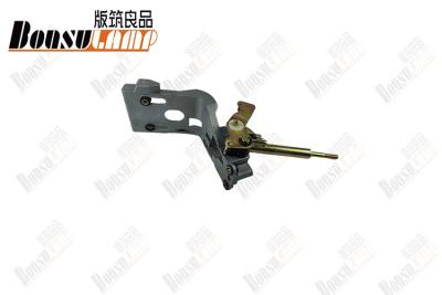 Cina 8-97204505-1 ISUZU Change Lever Bracket 100P NHR NKR 4JB1 8972045051 per la parte di ISUZU in vendita