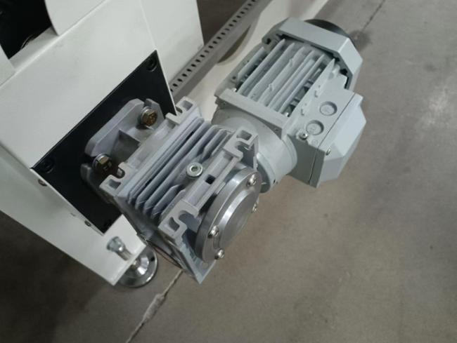 Automatic Roll to Sheet Cross Cutting Machine