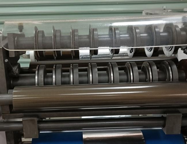 3m/Nitto/Avery/Capton Tape Slitting Machine (DP-320)
