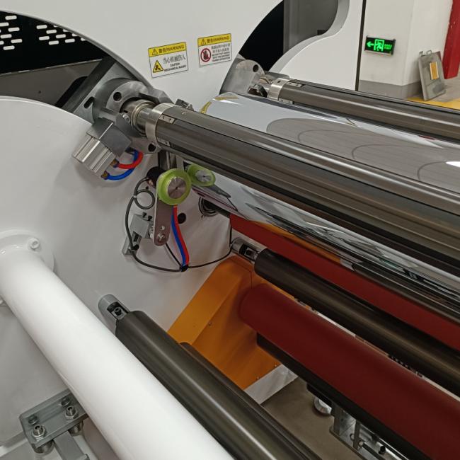 Center Surface Rewinding Slitting Machine for Aluminum Foil