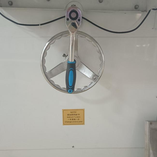 Pet Hook Hang Tab Die Cutting Machine (DP-320B)