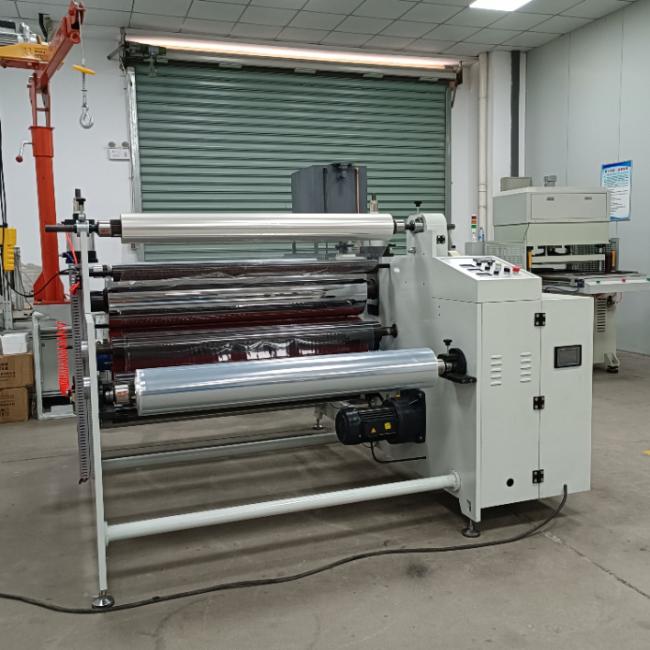 Hot Laminating Function Hydraulic Heating Glueless Film Roll Laminator Laminating Machine