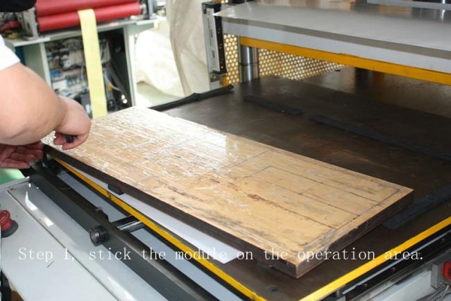 kiss cut die cutting machine for Mylar, Rubber Cushion, Foam, Film