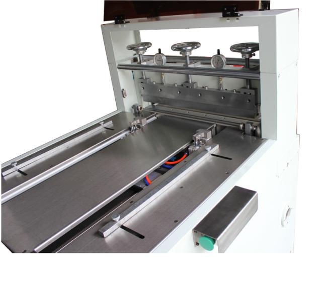 Foam kiss cutting machine