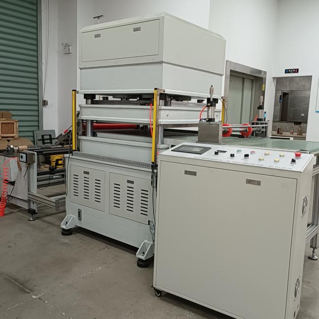 Automatic Automotive EVA Sponge Die Cutting Machine