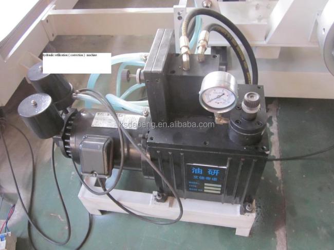 Automatic wallpaper slitting rewinding machine