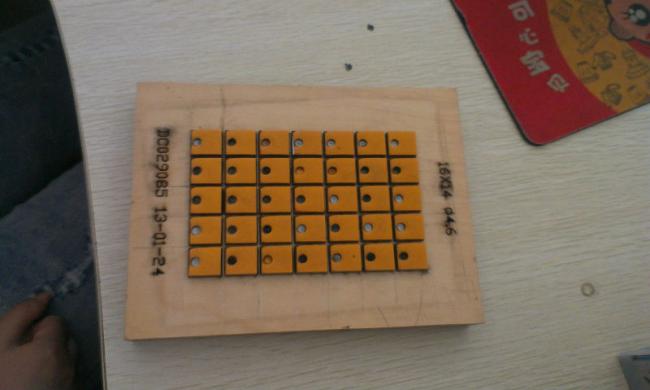 jigsaw puzzle die cutting machine