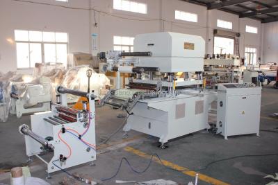 China Precision Roll to Sheet Hydraulic Die Cutting Machine with MITSUBISHI PLC Control for sale