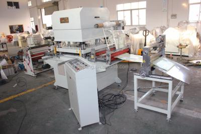 China Precision Roll to Sheet Hydraulic Die Cutting Machine with MITSUBISHI PLC Control for sale