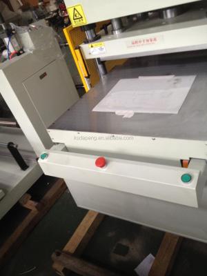 China Speed Adhesive Sticker Roll Hydraulic Die Cutting Machine at 45 Times Per Minute for sale