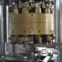 China Automatic Aluminium Can Filling Seaming Machine 5000 CPH for Beverage for sale