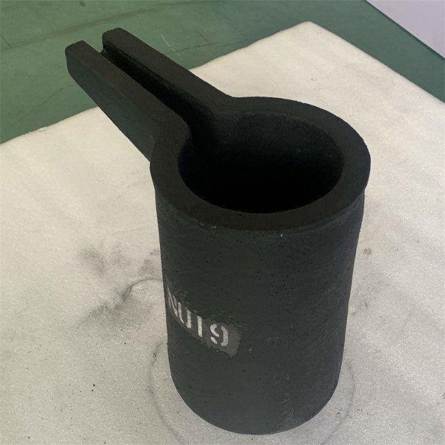 Heat resistant SiC graphite crucible with pouring nozzle - side view