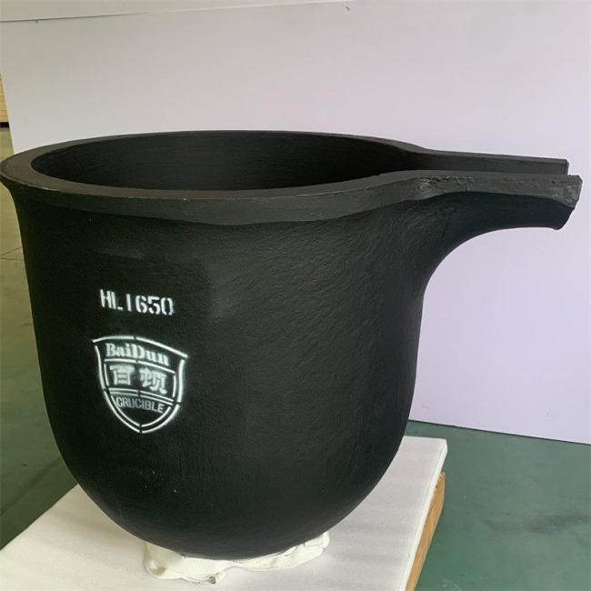Silicon Carbide Graphite Crucible with pouring nozzle - detail view