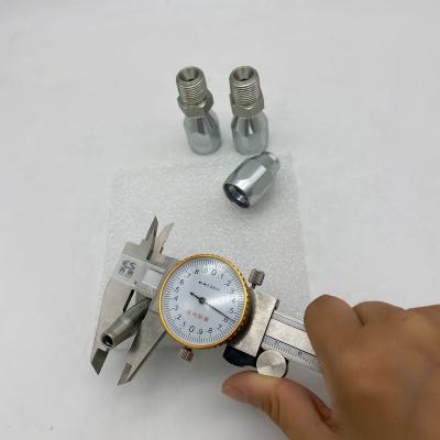 中国 15618-06-06 NPTの油圧R5再使用可能なホース フィッティング 販売のため