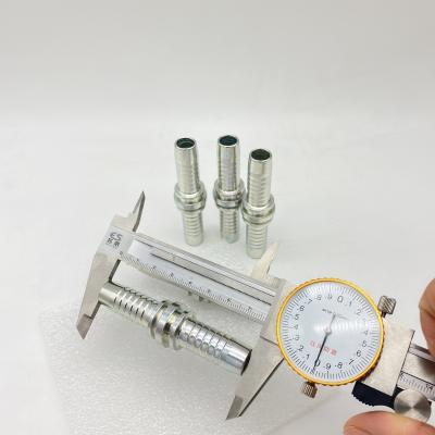 Cina 90011-06-06 connettore idraulico del tubo flessibile placcato zinco trivalente in vendita