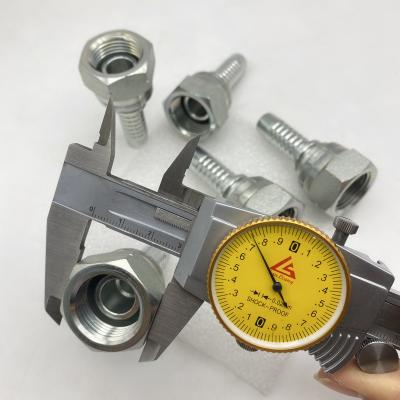 Cina Puntale idraulico del tubo flessibile di iso BSP con i montaggi in vendita