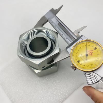 China Adaptadores métricos da mangueira da água fêmea clara da série à venda