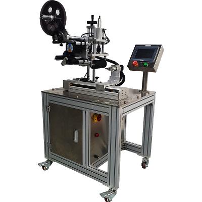 Cina Etichettatore di bottiglie rotondo/piatto/ovallo/quadrato per piccole imprese semiautomatico in vendita