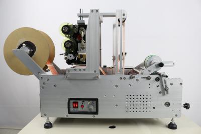 China 920x450x520mm semi-automatische cilinderlabeling applicator voor pot wijn bier koffie en meer Te koop