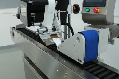 China Cartões Tipo de Embalagem Garrafa Redonda Pequena Máquina de rotulagem para frasco de frasco à venda