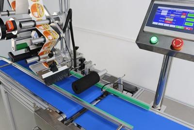 Cina Imballaggio in legno Macchina di etichettatura a doppio lato automatica per la produzione di linee di assemblaggio di cartoni in vendita