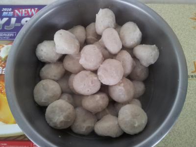 China 25L / 25L / 5L Automatic Encrusting and Forming Machine for Dates filled Mammoul, Mochi for sale