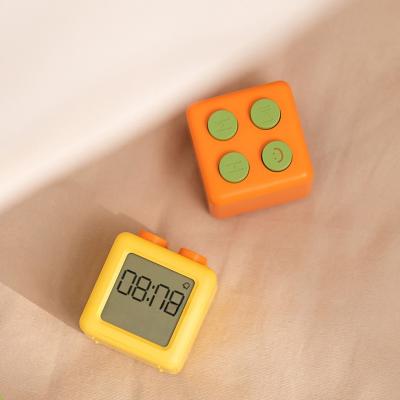 China Elegant Bedrooms Must-Have Modern Design Block Timer Desk Clock Back to School Occasion for sale