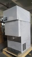 China Fully Automatic Ice Cube Vending Machine with 400 x 750 x 760mm Convenient Operation for sale