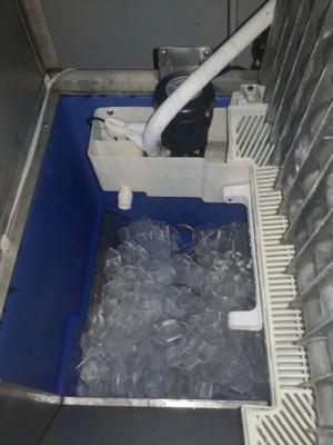 China Compact 1KG Weight Evaporator for Home 5x10 Ice Block Maker Cube Ice Water Chiller for sale