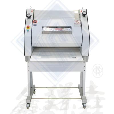 China 220V High Productivity Bakery Bread Dough Moulder for Making Baguette and French Bread for sale