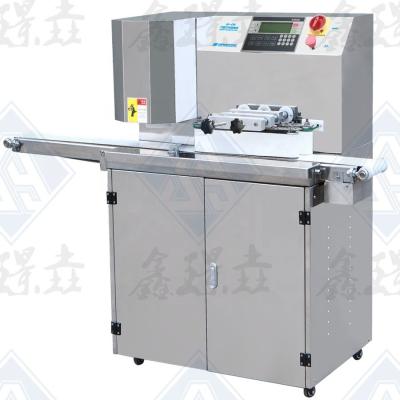 China 110/220v Voltage Small Kubba Mooncakes Encrusting Machine with 390kg Packing Weight for sale