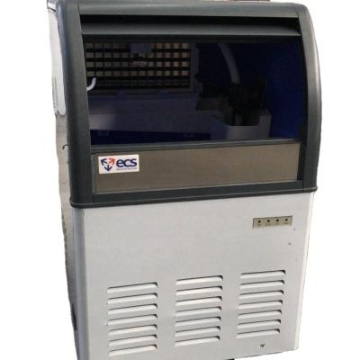 China Commercial 140P 63kg/day Ice Cube Making Machine with 500KG Ice Storage Capacity for sale