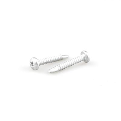 Cina Installazione Oem Odm Pan Head Phillips Self Drilling Screw Per Particle Board ST4.8x32 in vendita