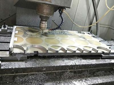 Cina Fabbricazione di prodotti di schiuma Stampo EPS con breve tempo di ciclo e risparmio energetico in vendita