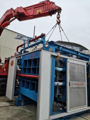 China Eps vormgietmachine automatische schuimdoos verpakking voor vis en fruit Te koop