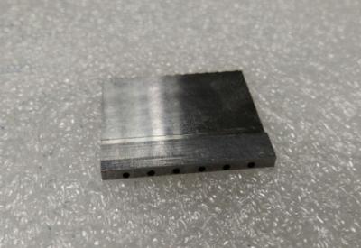 Cina Il quadrato EDM della perforazione di CNC i pezzi meccanici che lucidano pianamente con l'ago fine dentato in vendita