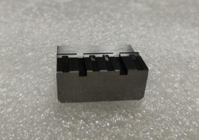 Cina Le matrici di stampaggio d'acciaio del metallo progressivo del tungsteno strutturano la rugosità di superficie di Ra0.4um in vendita