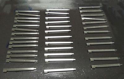 Cina Il centro di precisione dell'acciaio di tungsteno appunta lo stampaggio ad iniezione con l'anodizzazione in vendita