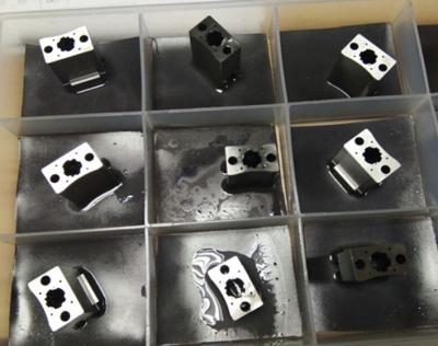 Cina I pezzi meccanici d'anodizzazione di lucidatura di precisione di CNC hanno indurito il materiale del metallo per l'automobile in vendita