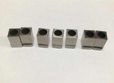 Cina I ricambi auto di CNC di precisione, muffa del connettore si separa la nichelatura in vendita