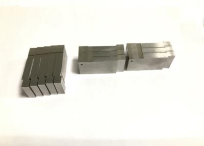 Cina CNC medico dello stampaggio ad iniezione dell'espulsore della manica che lavora con la pittura in vendita