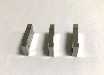 Cina CNC medico dello stampaggio ad iniezione dell'espulsore della manica che lavora con la pittura in vendita